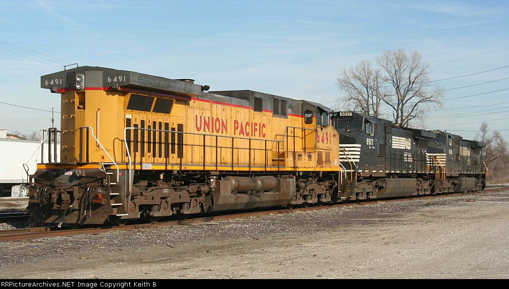 UP 6491 and NS 9517 and 9088